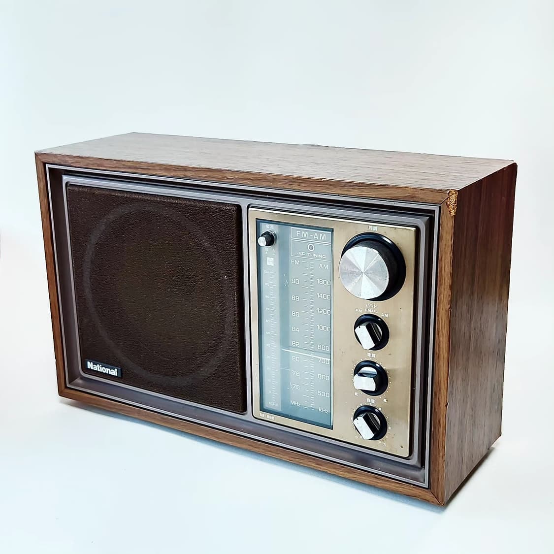 NATIONAL WOODEN TABLE RADIO | 후루츠패밀리