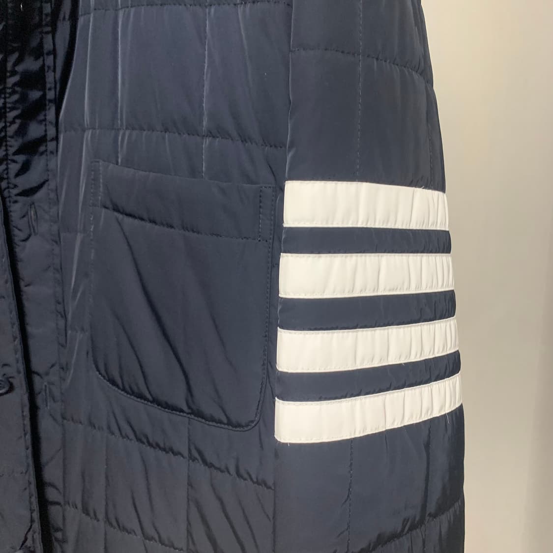 정품/2, 100~105/22fw 톰브라운 셔츠 패딩 | 후루츠패밀리