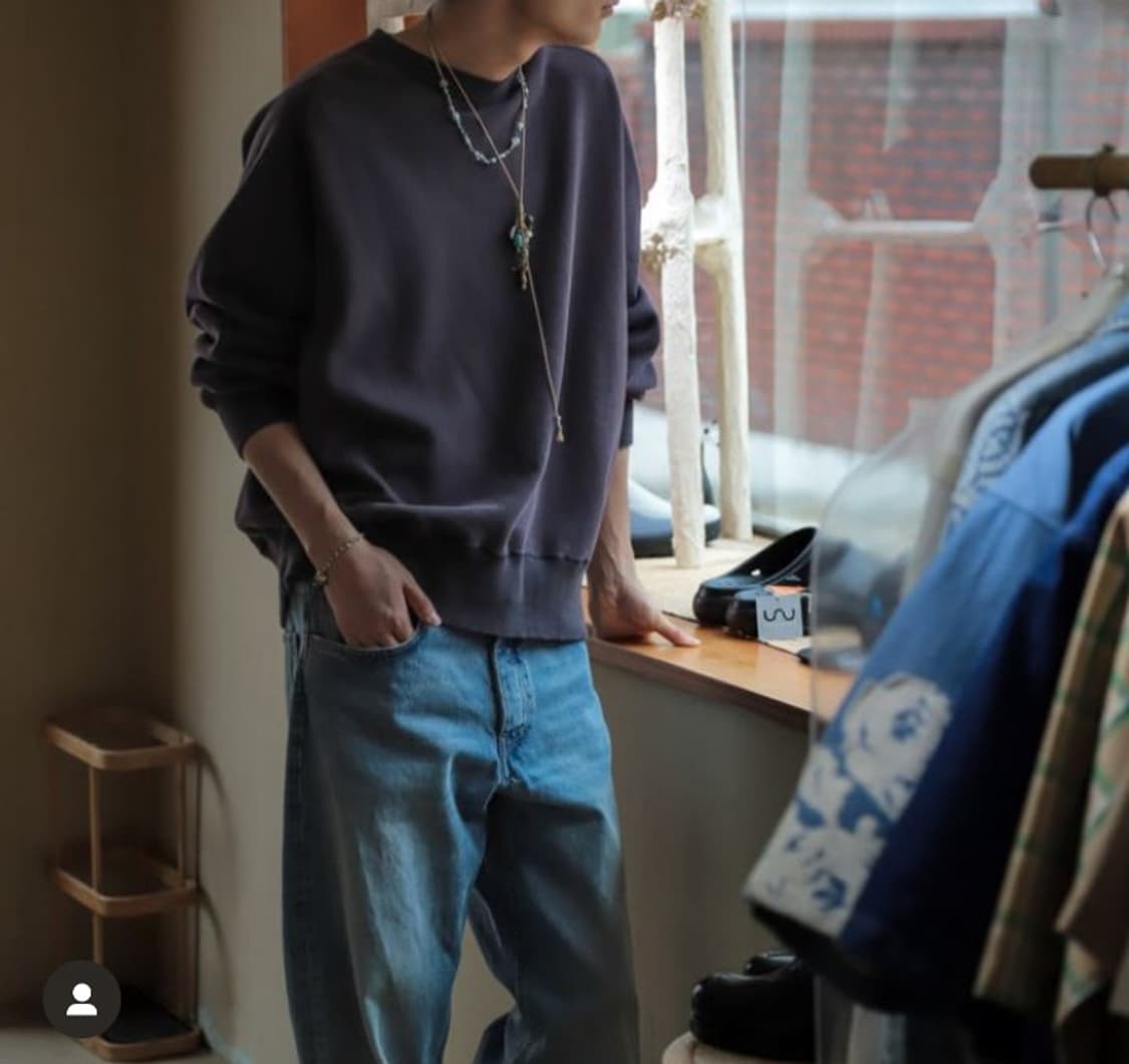 uru tokyo 우루도쿄 스웻셔츠 | 후루츠패밀리