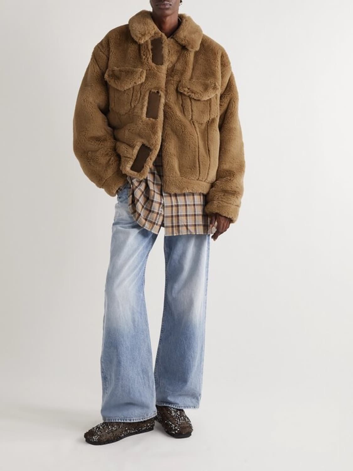 [46] 아크네 스튜디오 21FW 퍼자켓 브라운 - 후루츠패밀리