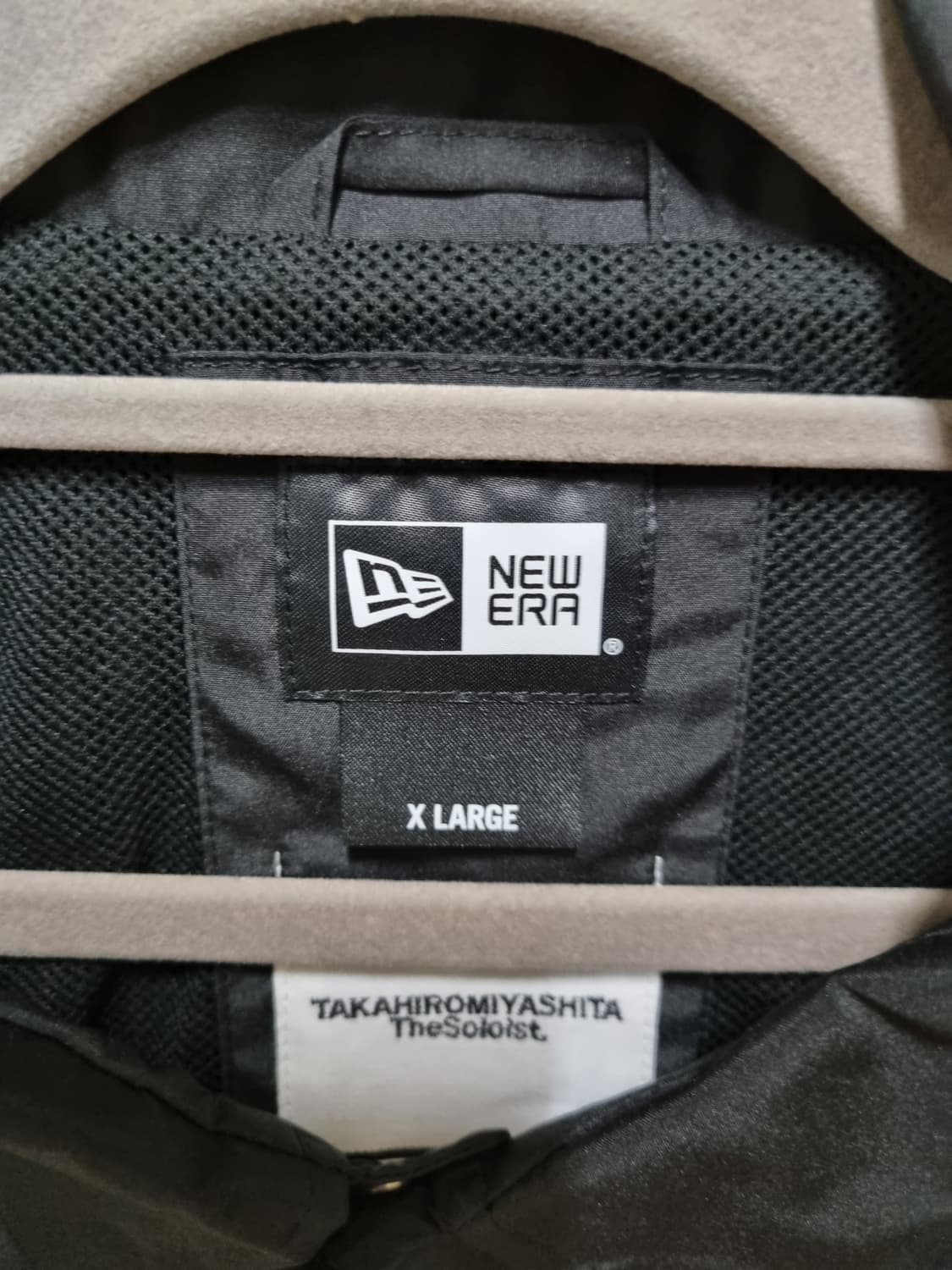 [XL] 22fw 솔로이스트x뉴에라 콜라보 코치자켓 - 후루츠패밀리