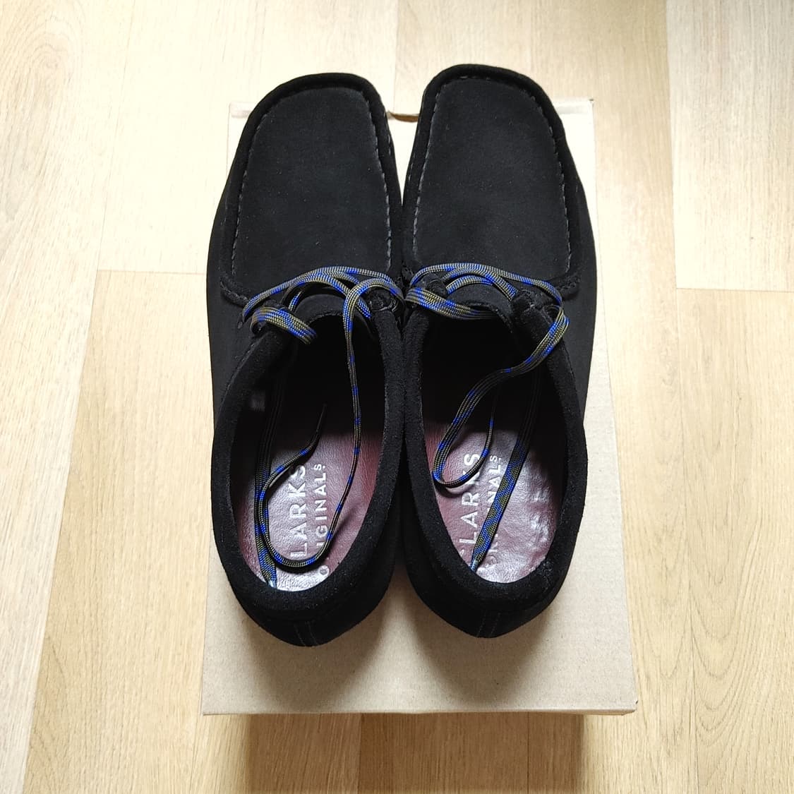 클락스 왈라비 블랙 260 uk7.5 +빈센트 슈레이스 - 후루츠패밀리