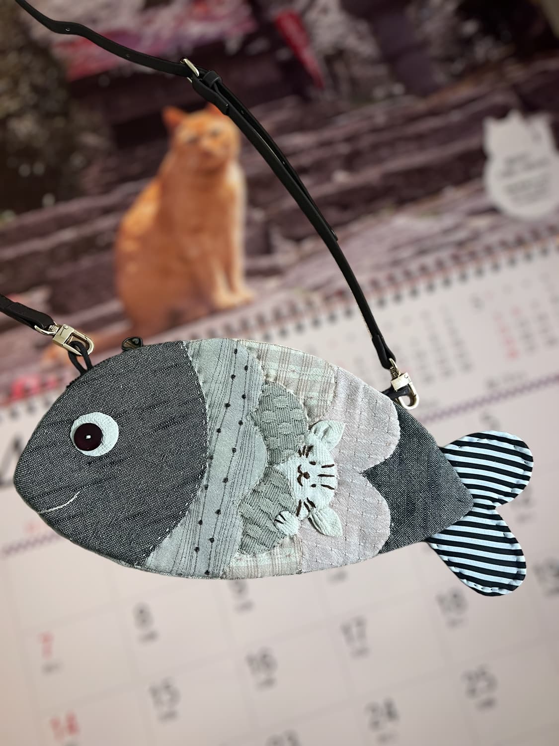meow fish quilt crossbag | 후루츠패밀리