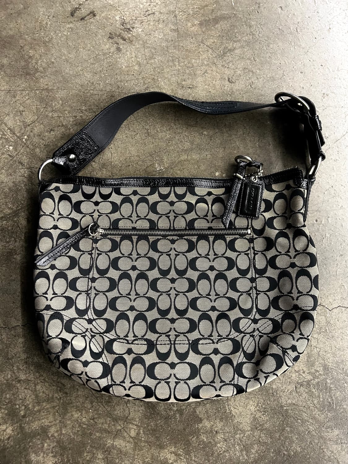 Coach Pattern Shoulder Bag | 후루츠패밀리