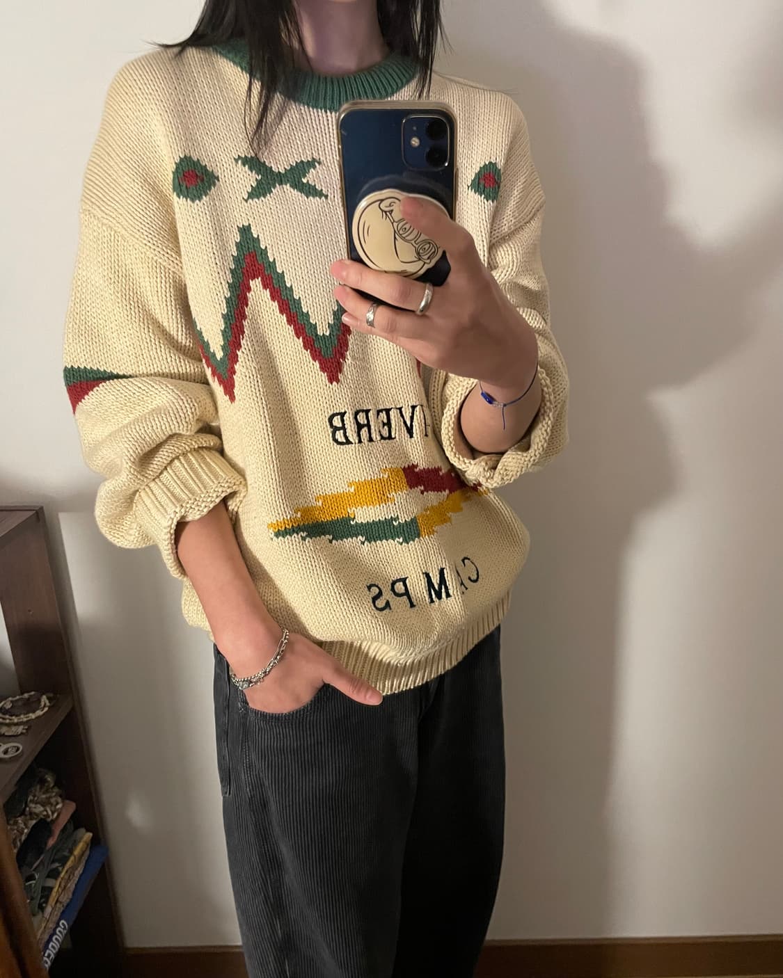 Vintage sweater | 후루츠패밀리