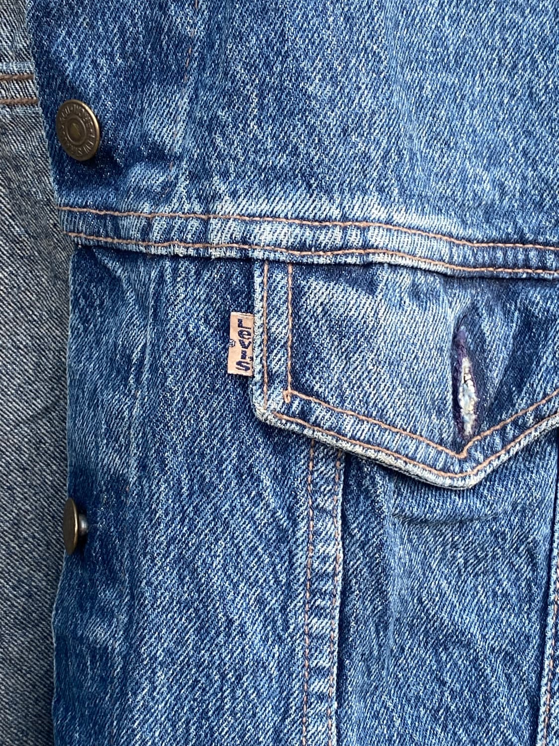 LEVIS IRREGULAR STAMP JACKET | 후루츠패밀리