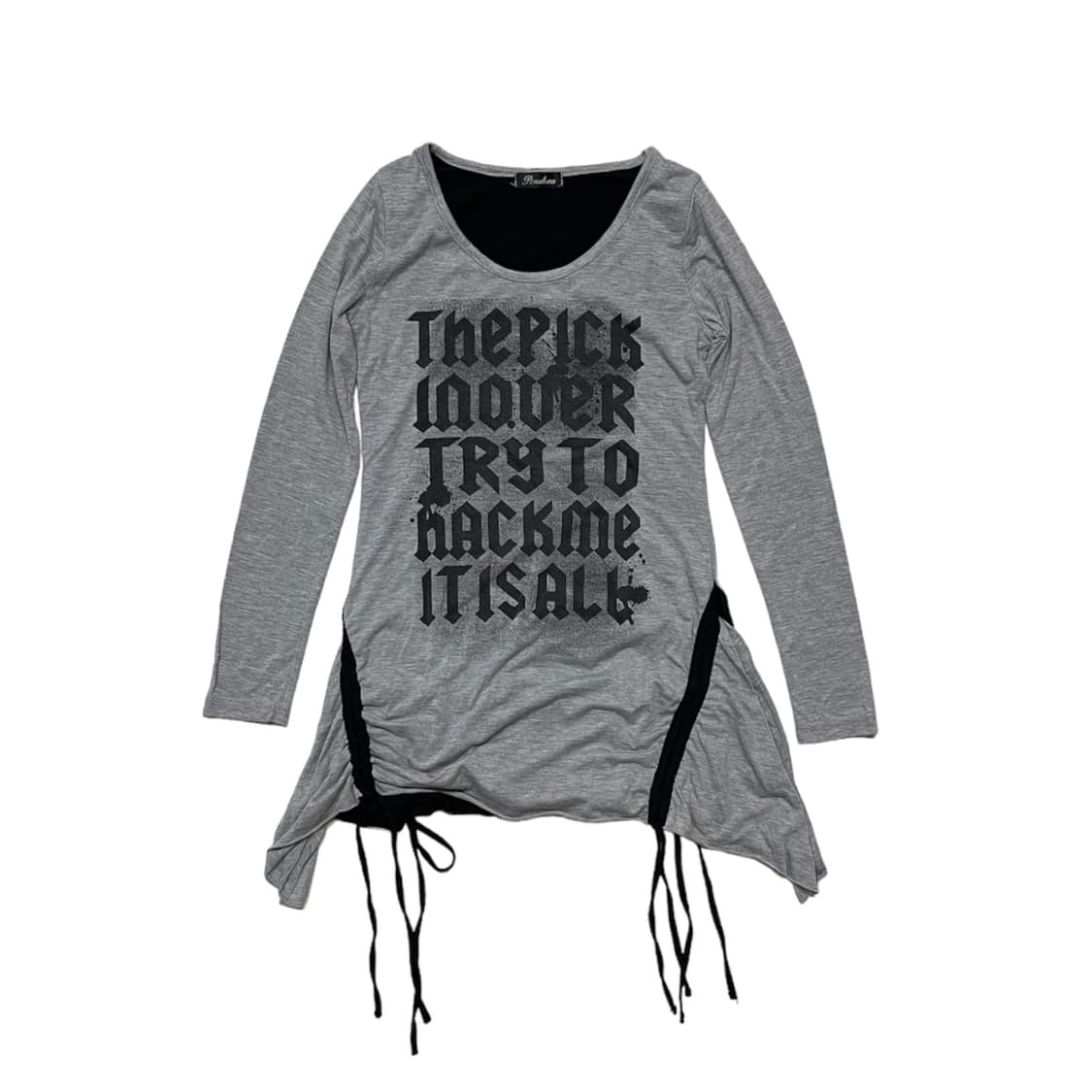 gray lettering t-shirt | 후루츠패밀리