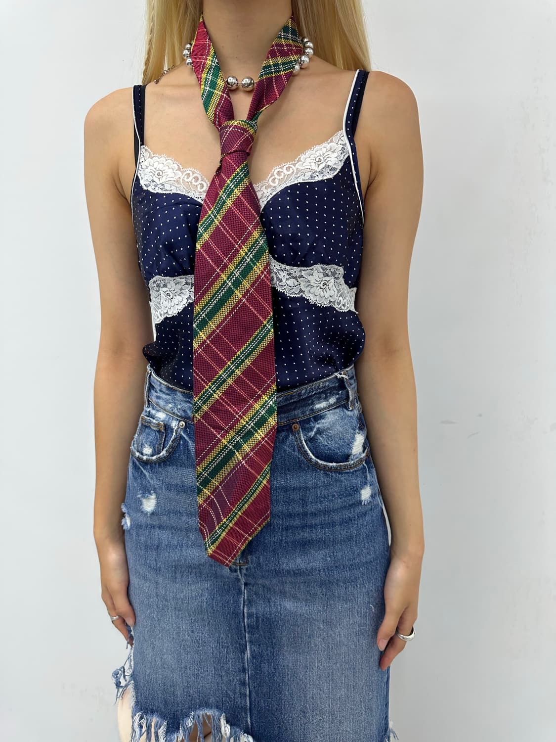 Check neck tie | 후루츠패밀리