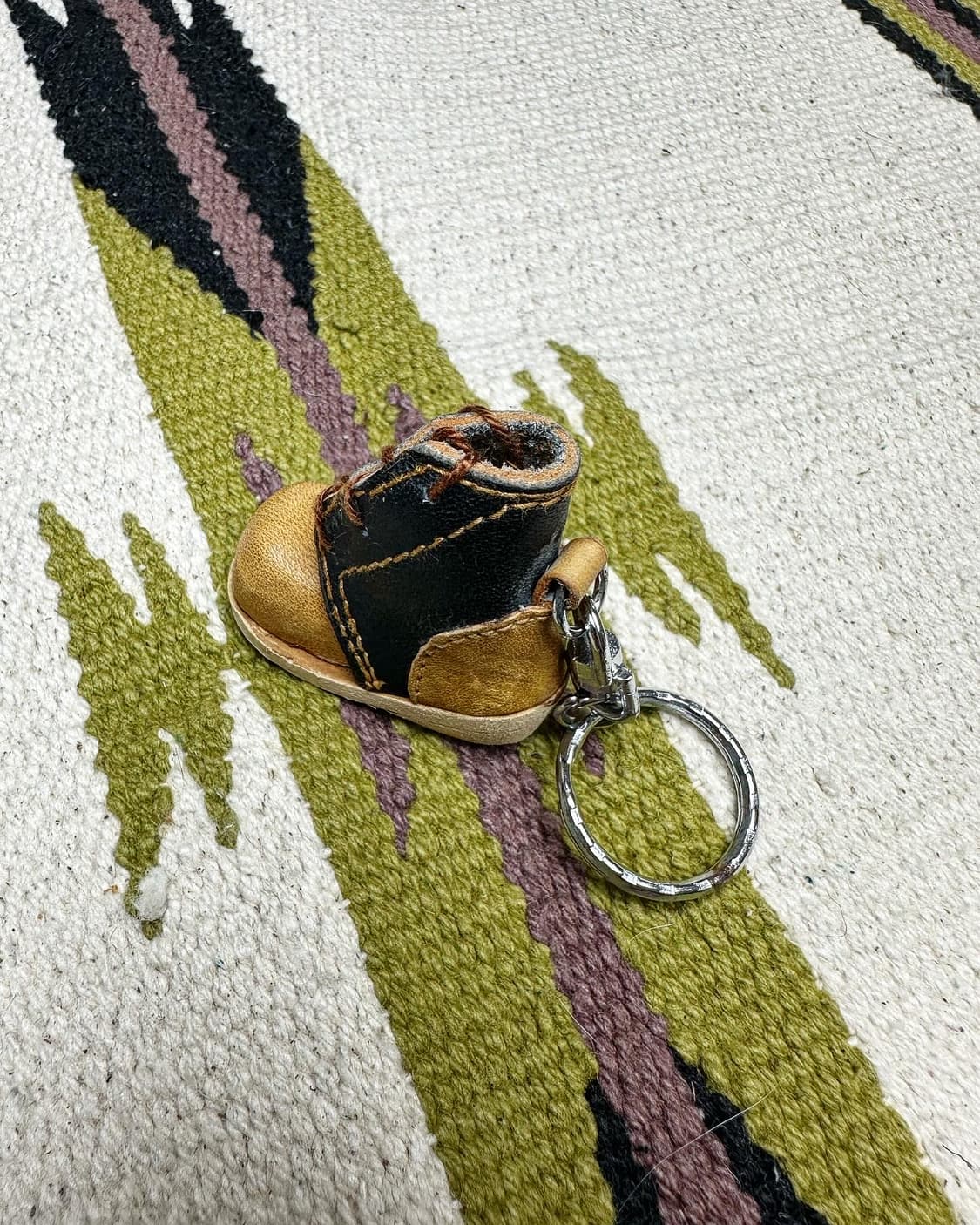 leather boots keyring | 후루츠패밀리