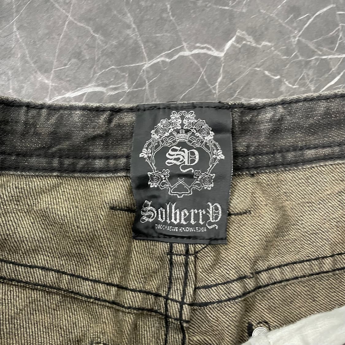 Solberry 크롬하츠 커스텀 패치워크 흑청 데님 | 후루츠패밀리