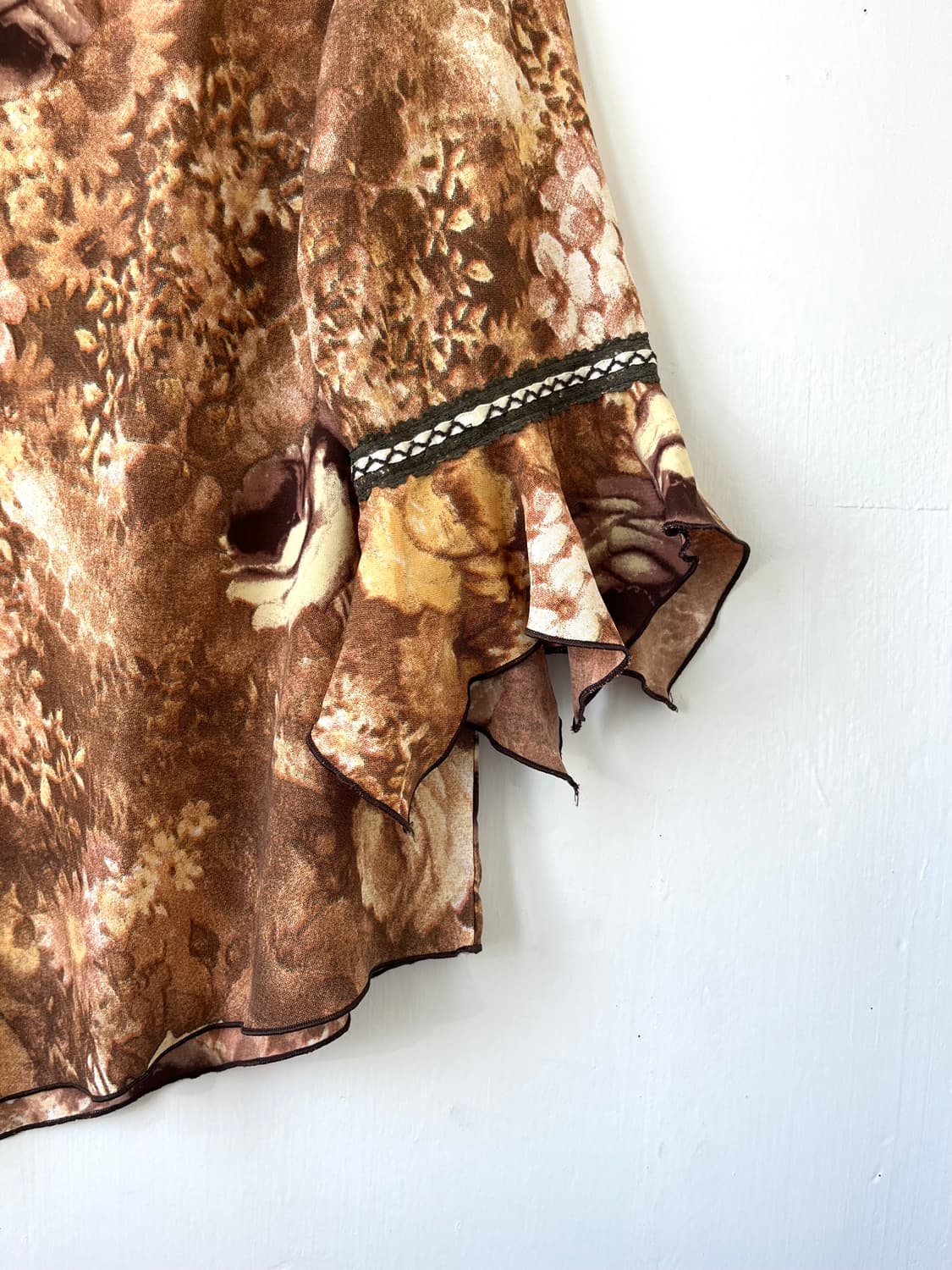 Flower pattern top | 후루츠패밀리