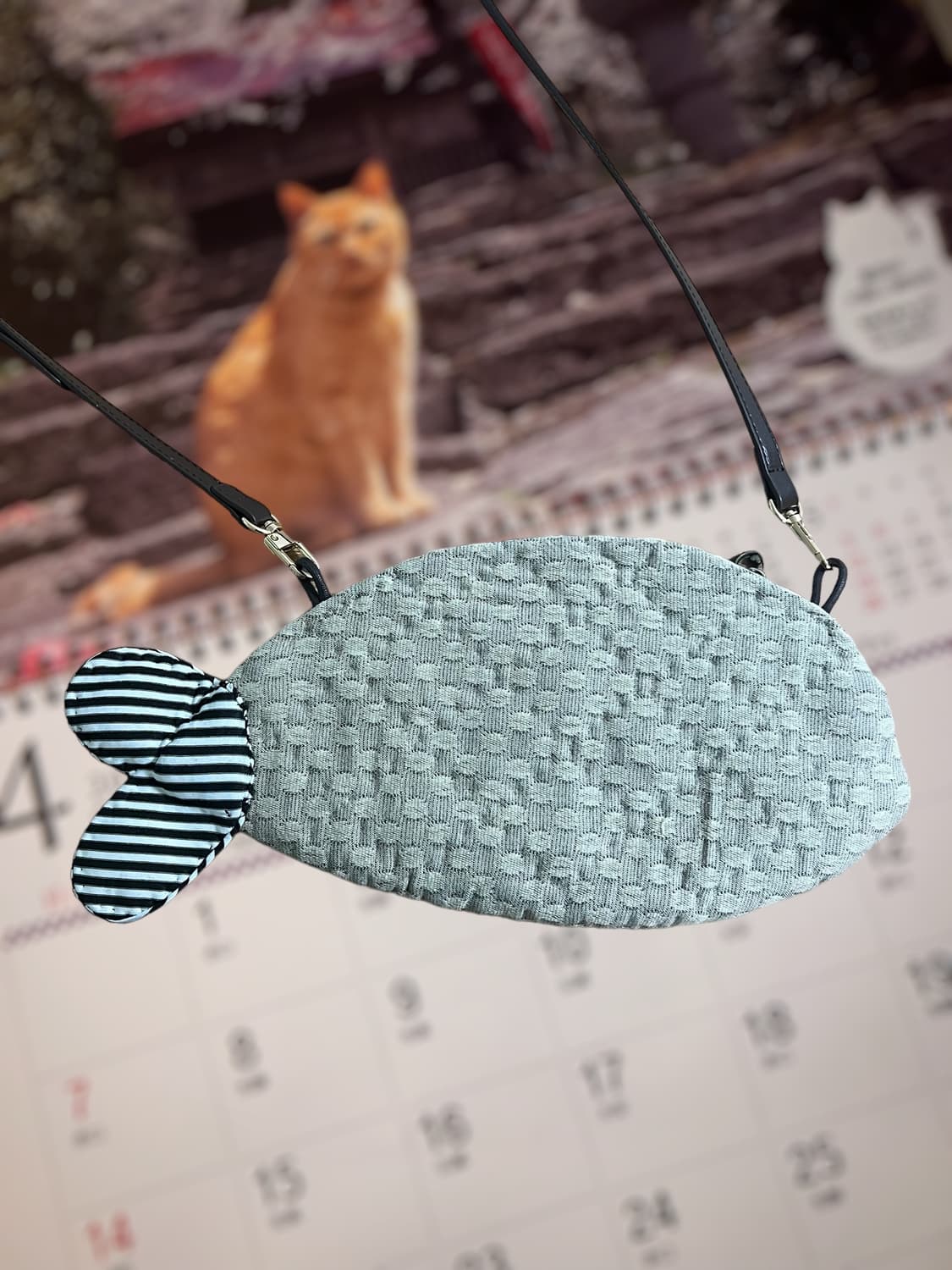 meow fish quilt crossbag | 후루츠패밀리