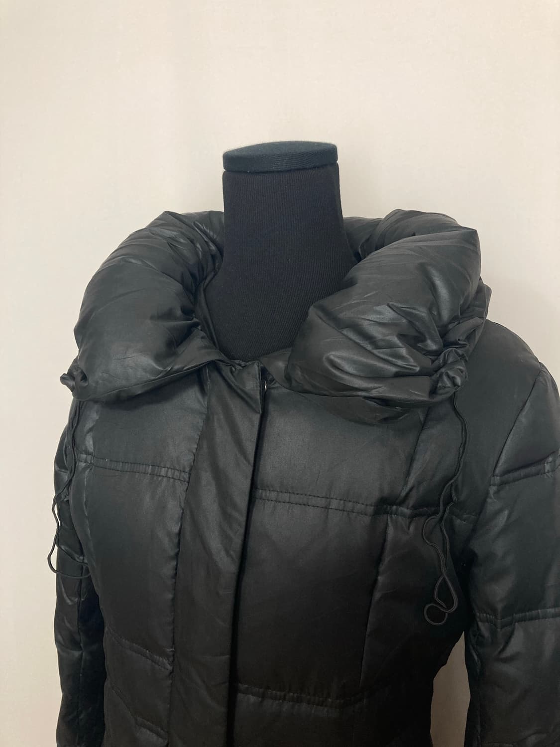 VINTAGE POINT NECK PADDING | 후루츠패밀리