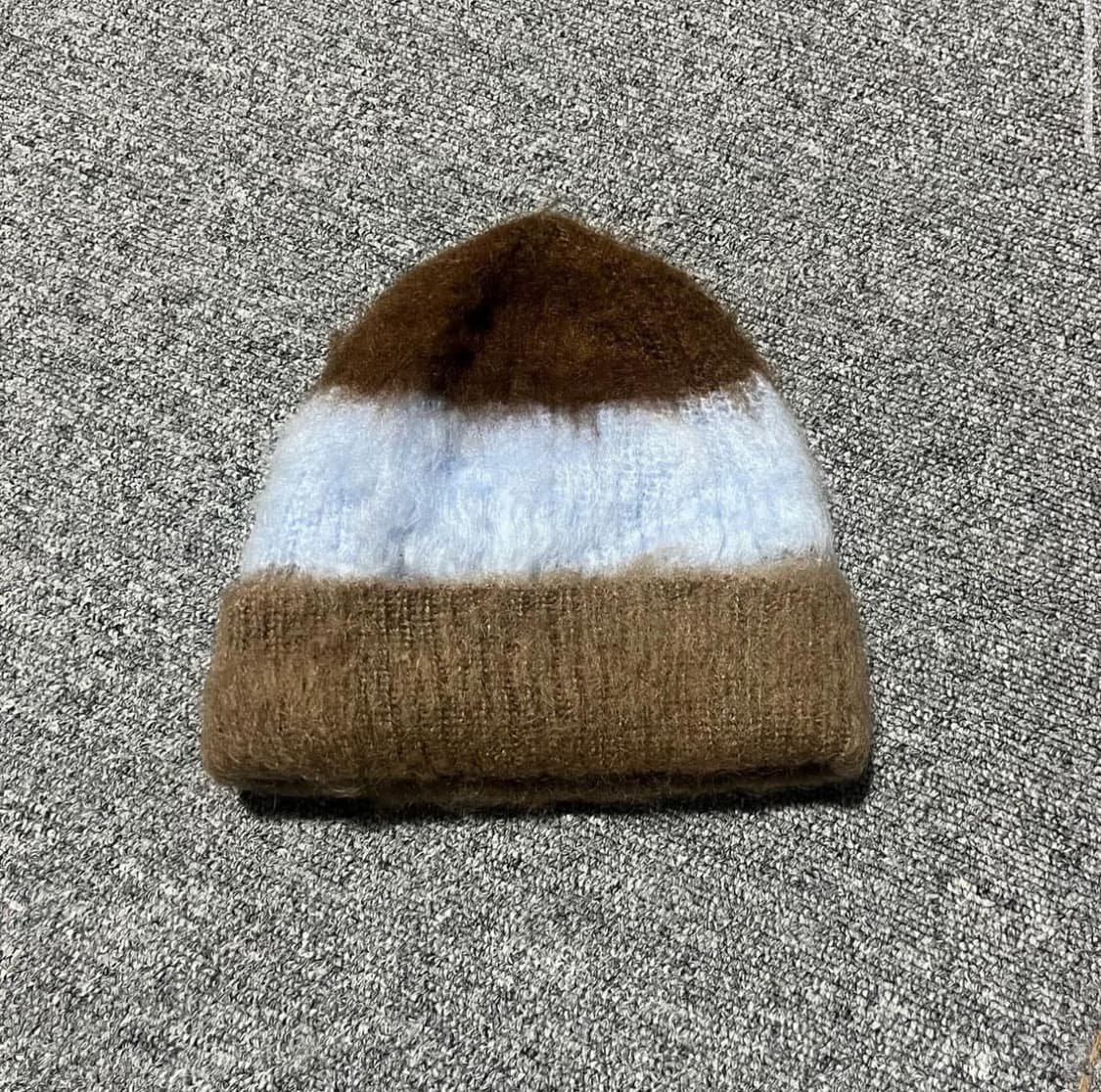 Edward cuming Fuzzy beanie | 후루츠패밀리