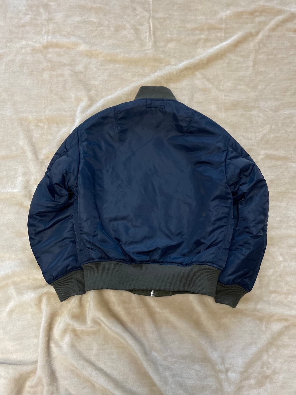 유니클로 U 리버시블 MA-1 | 후루츠패밀리