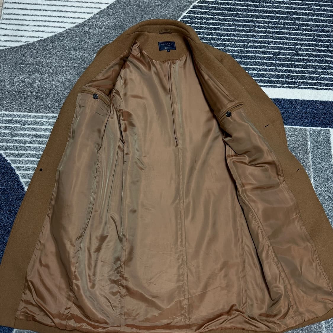 BESLOW 비슬로우 원단 좋은 부드러운 카멜 코트 - 후루츠패밀리