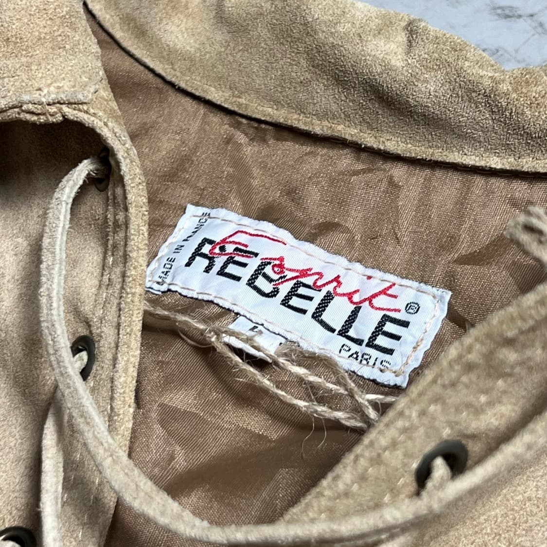 REBELLE ) Suede Eyelet Collar | 후루츠패밀리