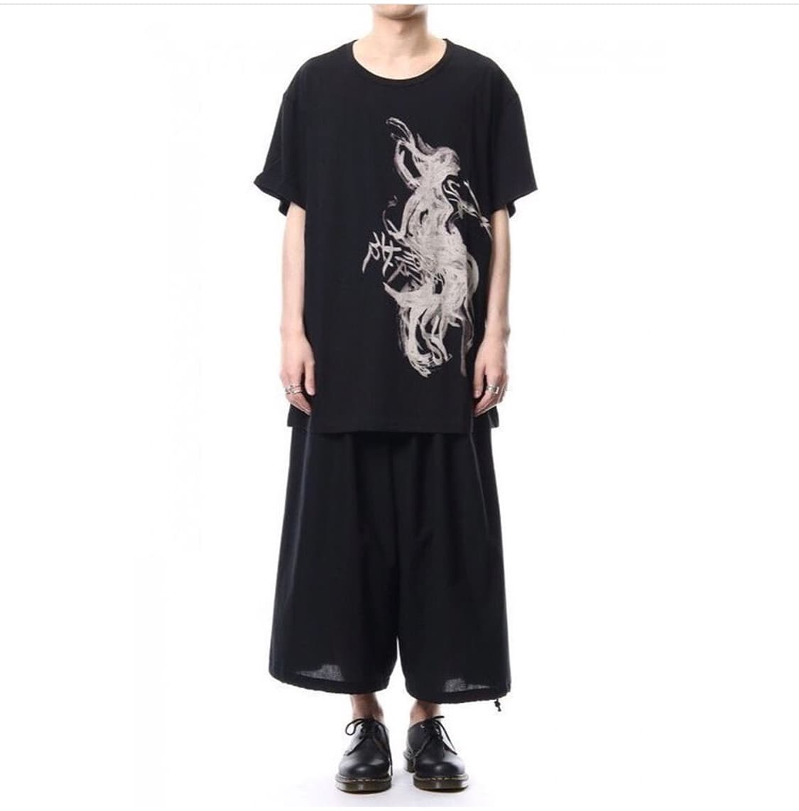 요지야마모토 18fw 누드우먼 티셔츠 | 후루츠패밀리