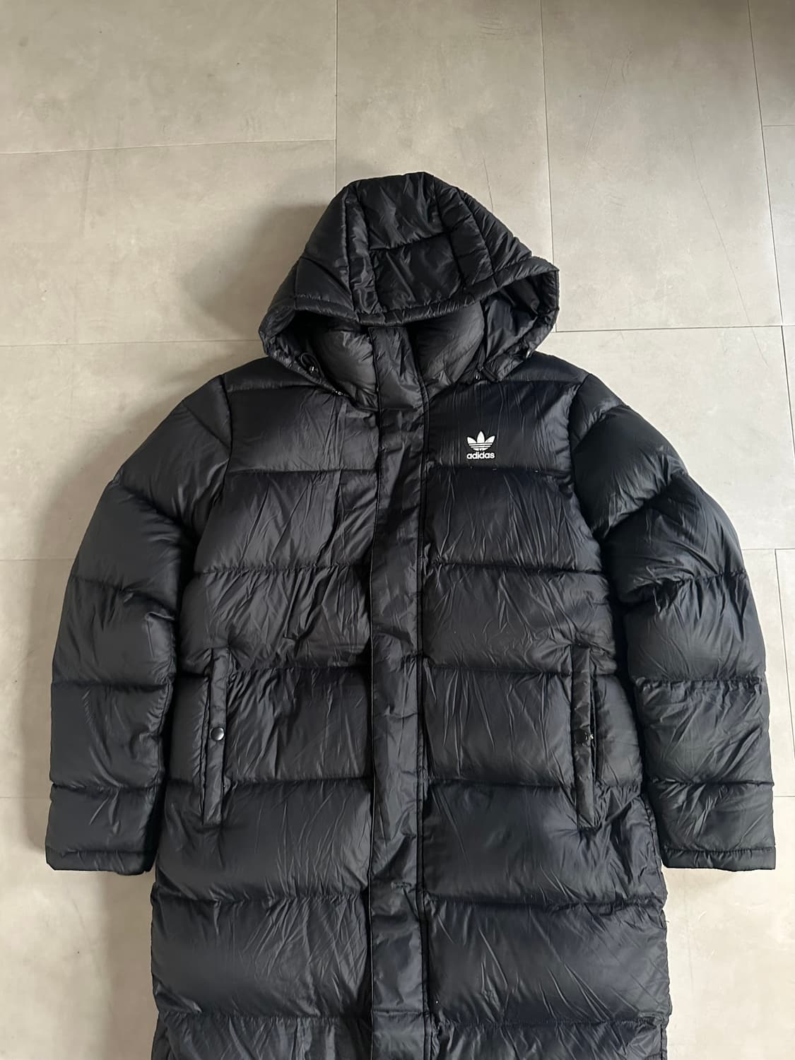 black long padded jumper | 후루츠패밀리