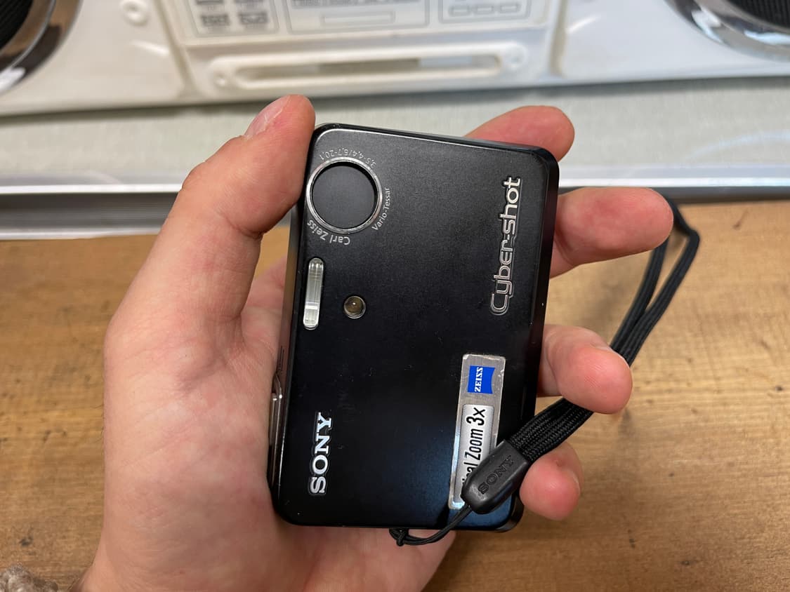 빈티지 소니 사이버샷 dsc-t3 디지털 카메라 | 후루츠패밀리