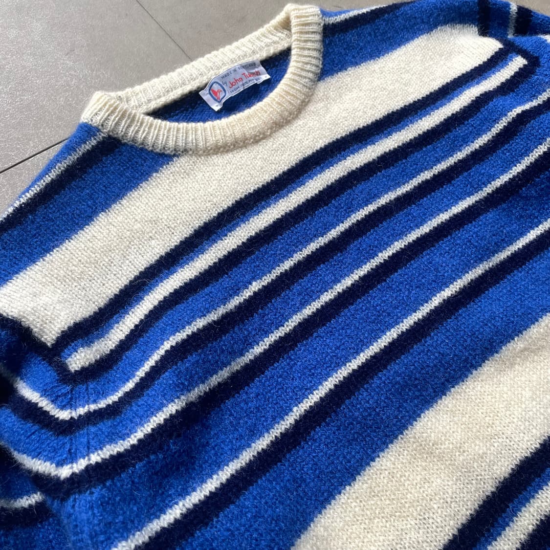 JOHN Tulloch Scotland Sweater | 후루츠패밀리