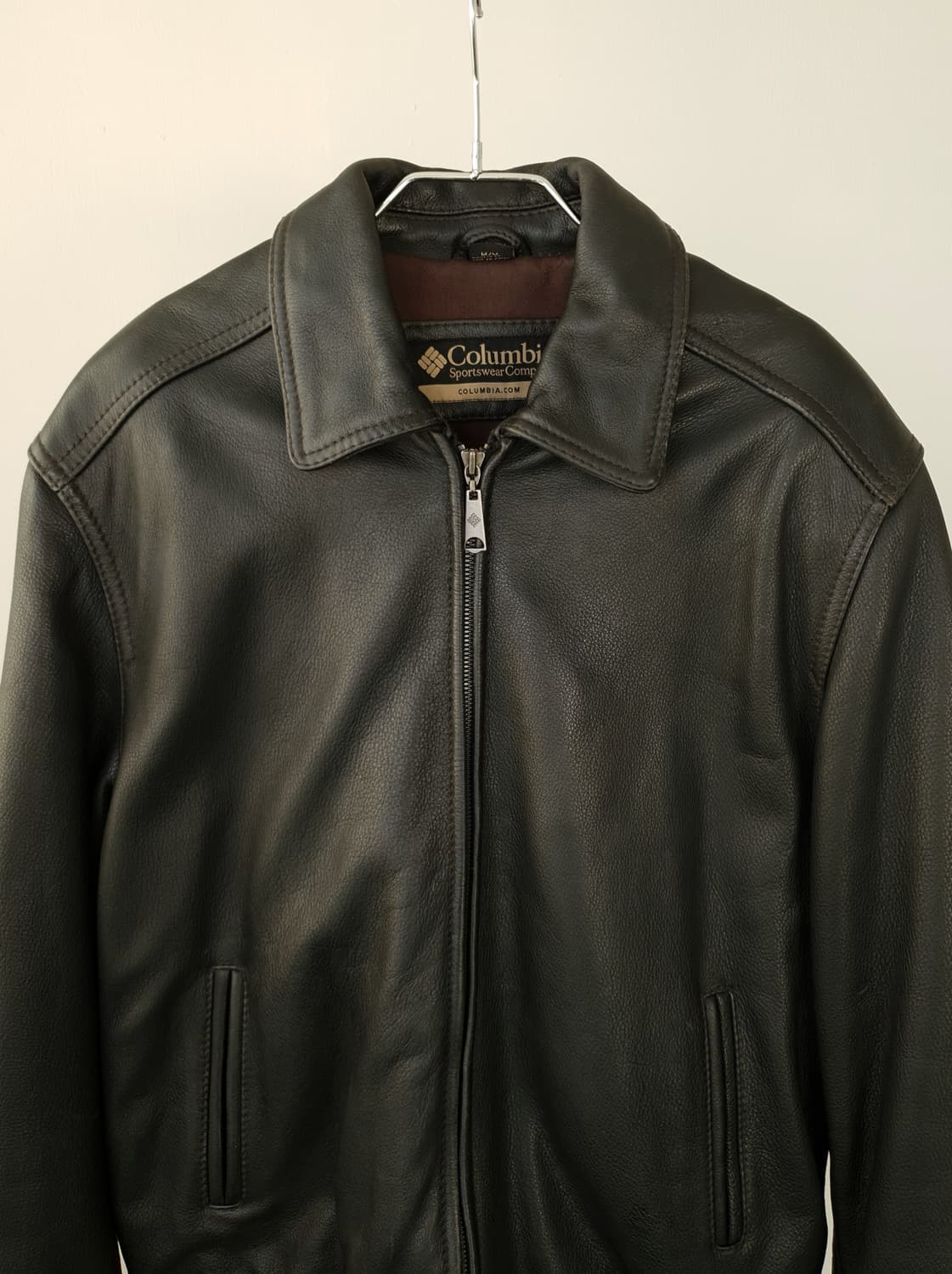 COLUMBIA leather jk | 후루츠패밀리