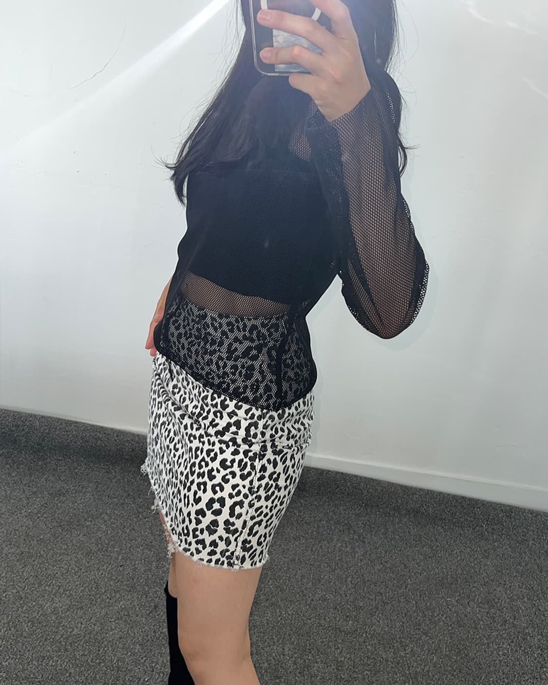 Black net mesh top | 후루츠패밀리