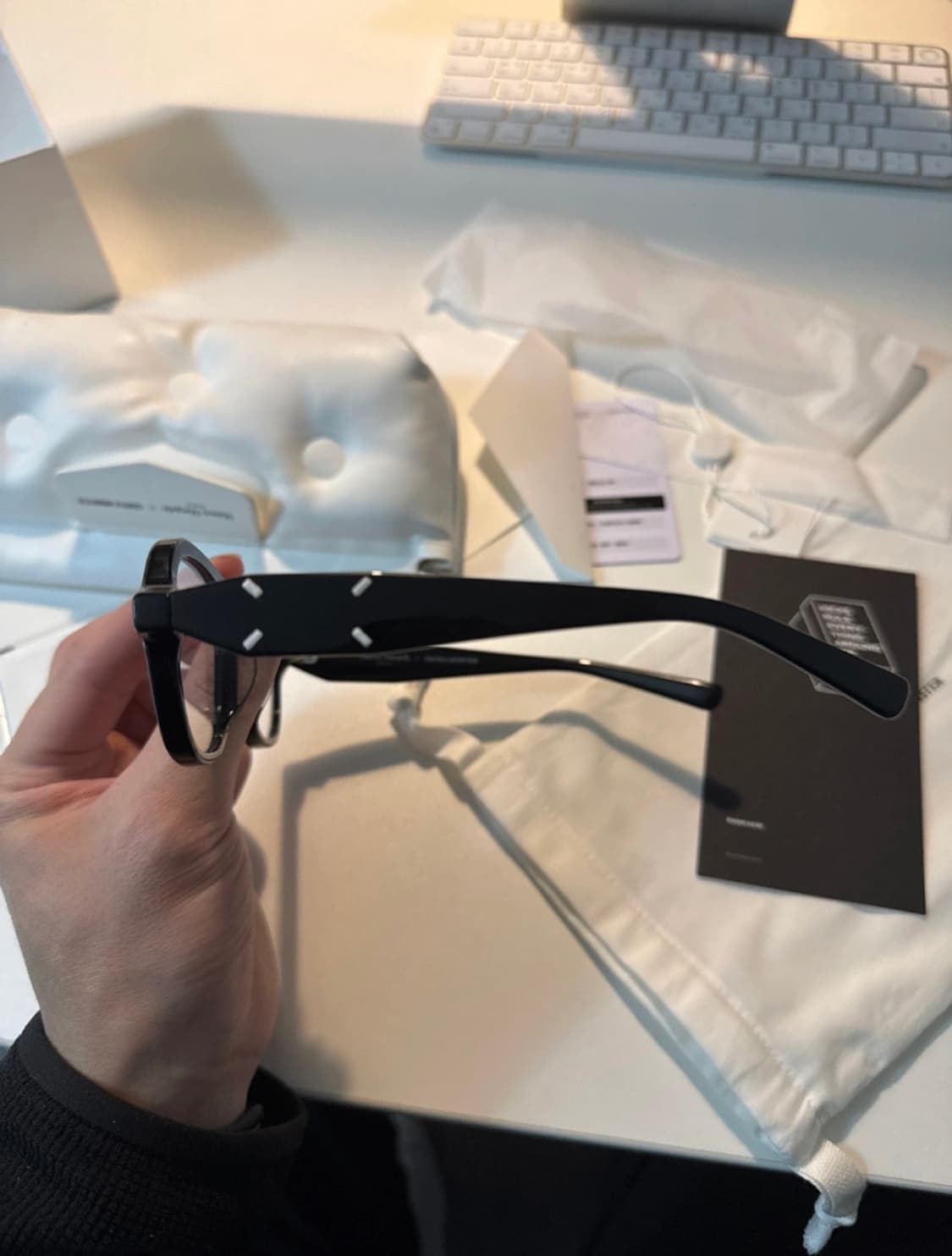 젠틀몬스터 x 마르지엘라 mm113 블랙 | 후루츠패밀리