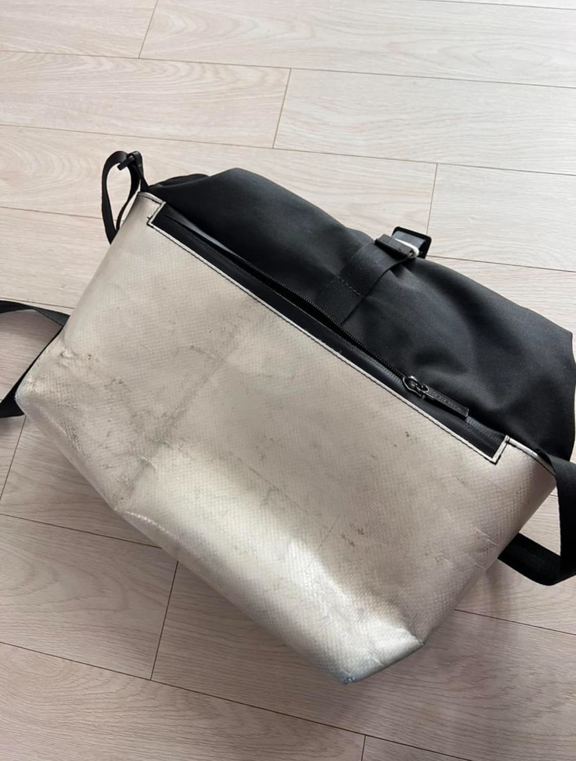 프라이탁 F640 ROLLIN 롤린 크로스백 | 후루츠패밀리