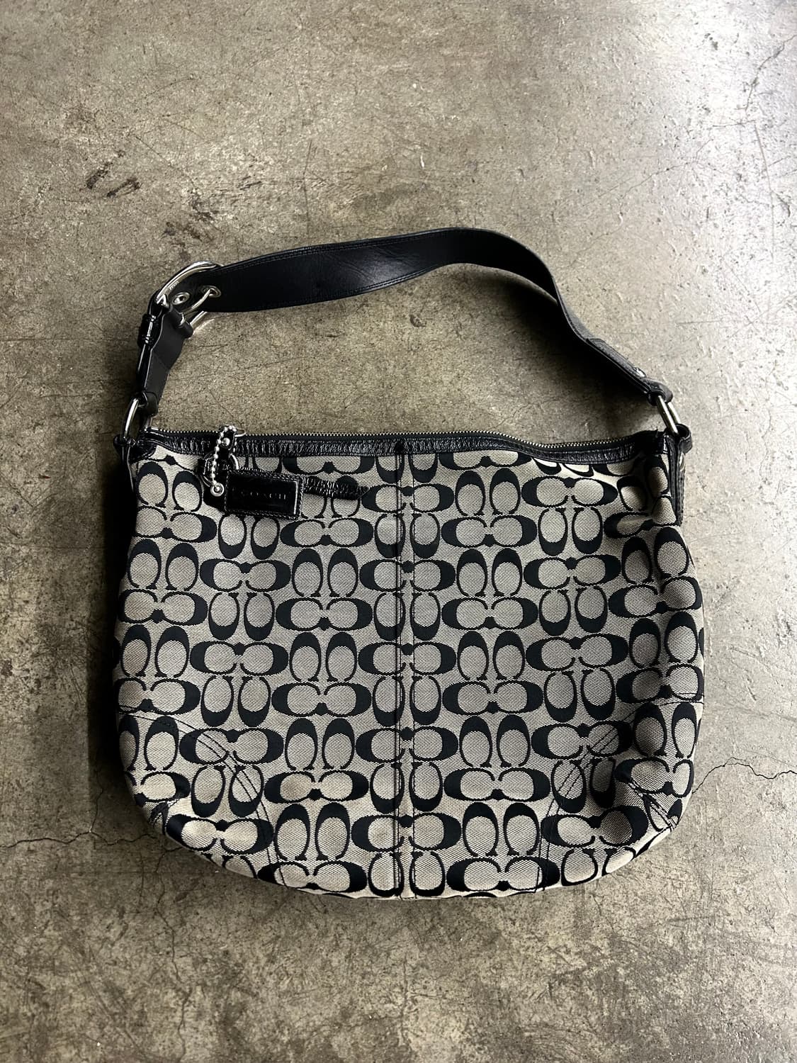 Coach Pattern Shoulder Bag | 후루츠패밀리