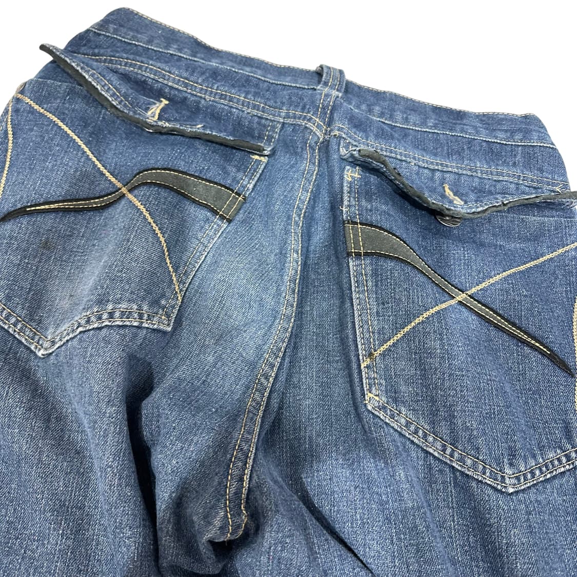 Pocket Point Denim Pants | 후루츠패밀리