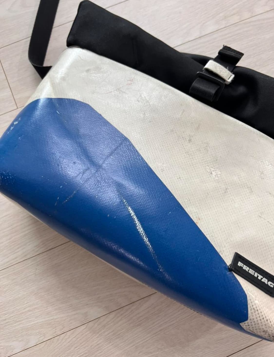 프라이탁 F640 ROLLIN 롤린 크로스백 | 후루츠패밀리