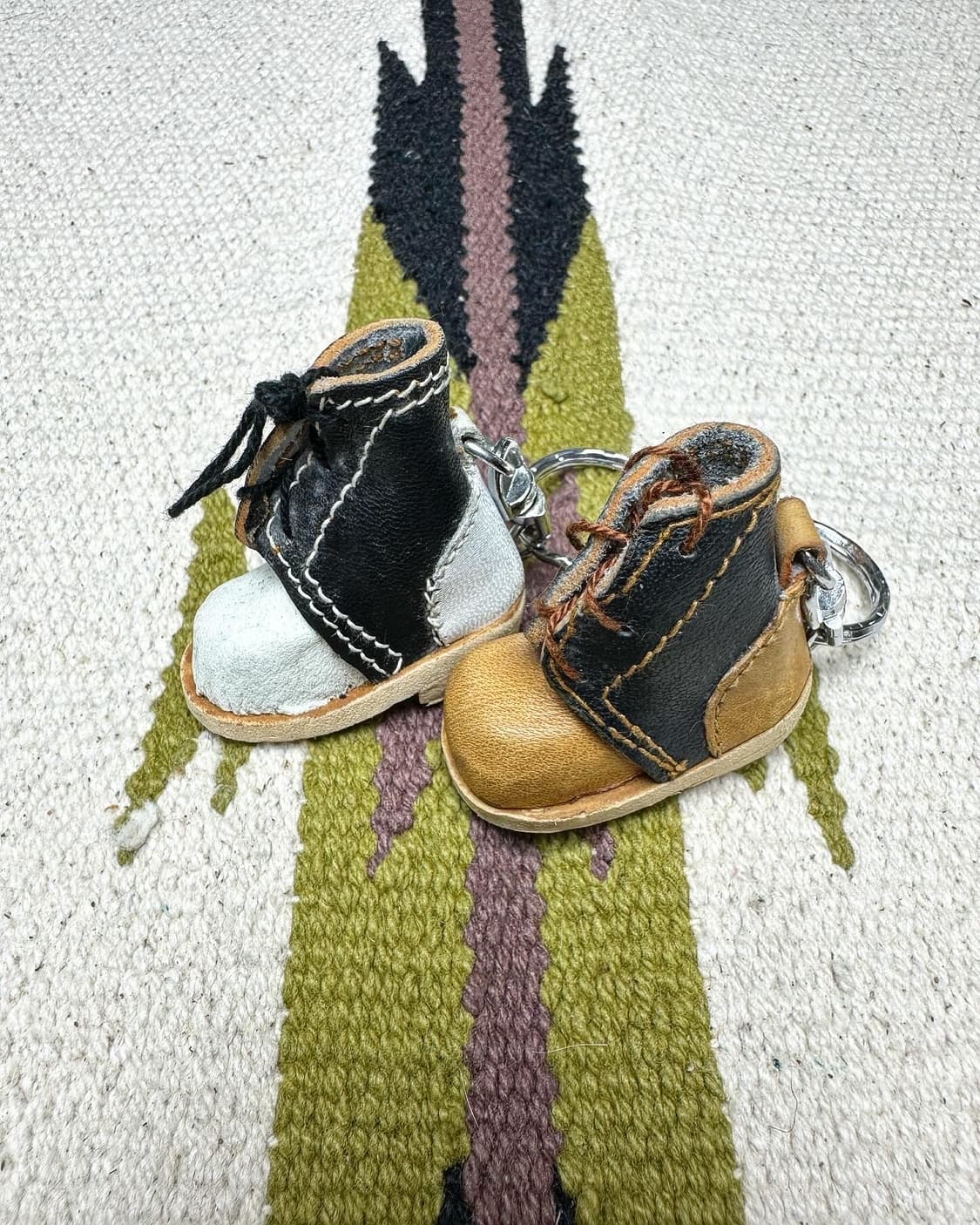 leather boots keyring | 후루츠패밀리