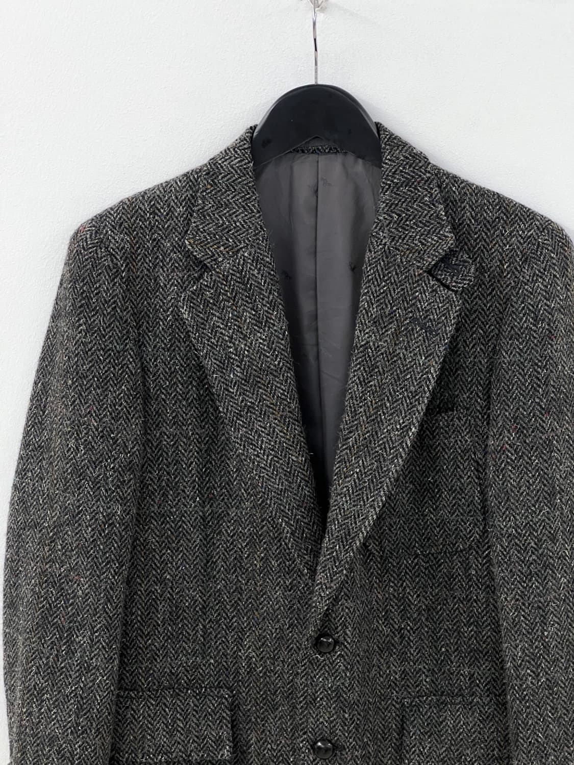 Avon House herringbone jacket | 후루츠패밀리