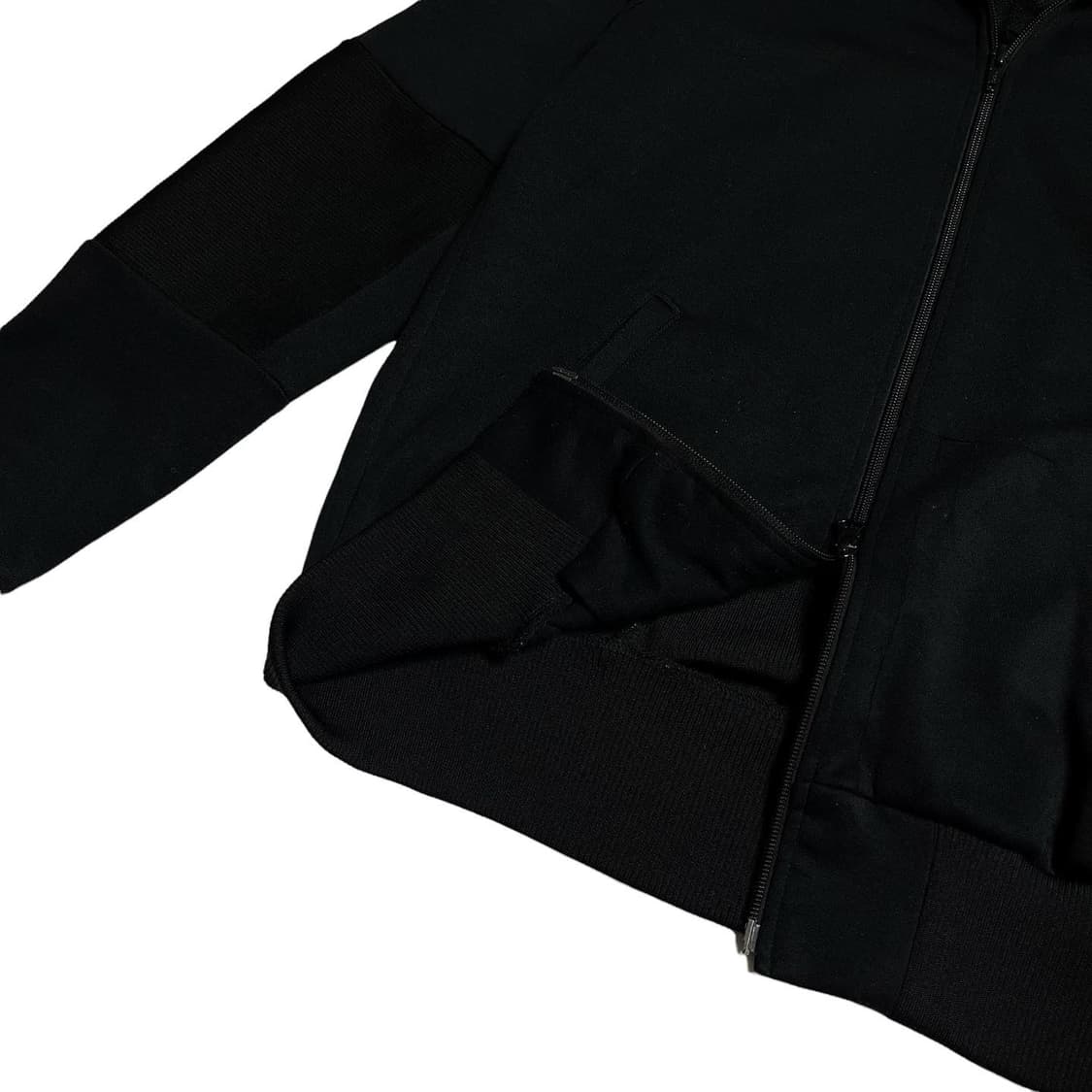 Y 3 